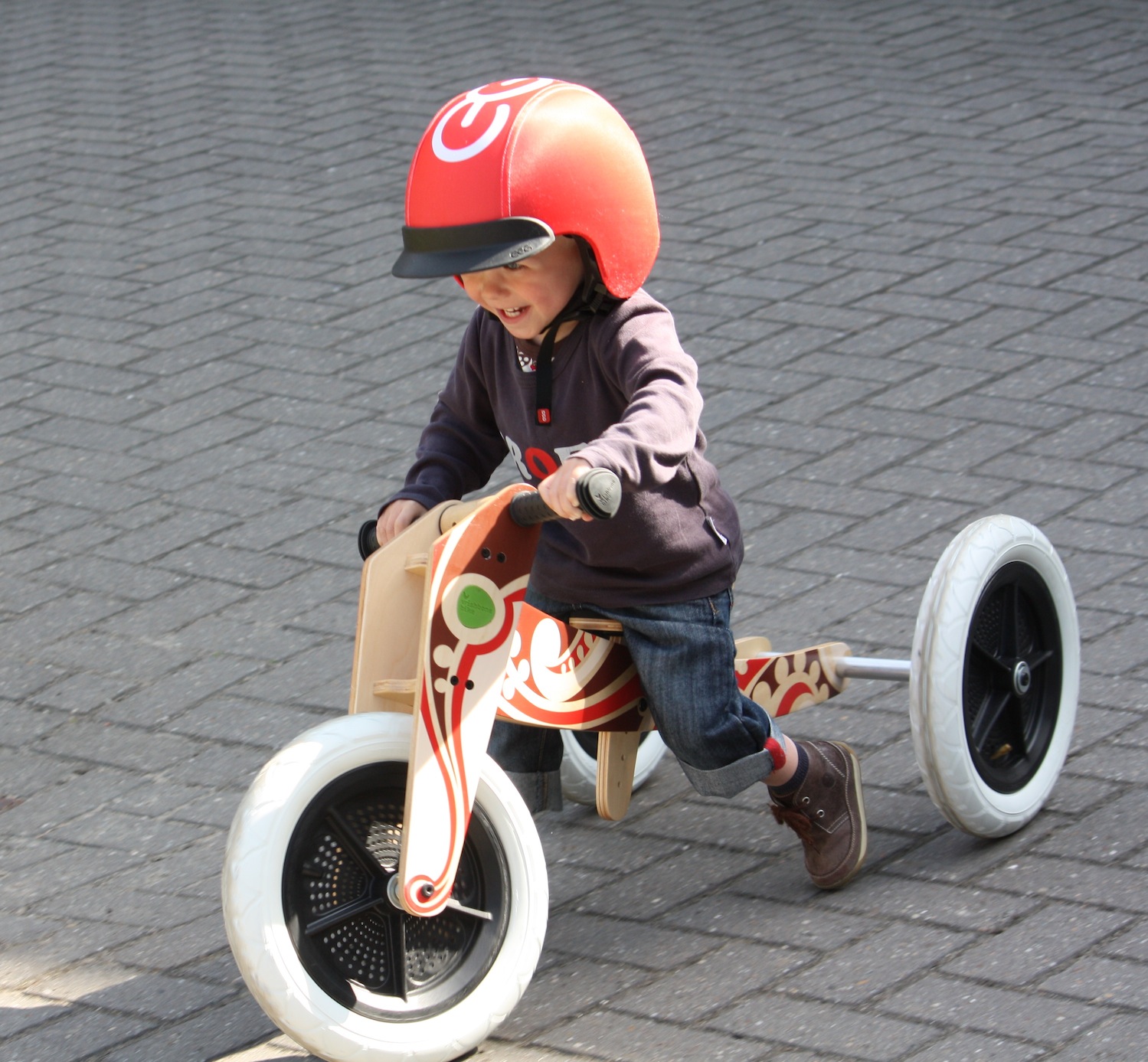 Egghelmets - Hip & Hot - blogazine