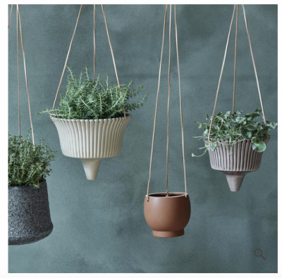 Roze plantenpotten en plantenstandaard - Hip & Hot - blogazine