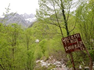 De wandeling naar Syri Kalter Theth - Hip & Hot - blogazine